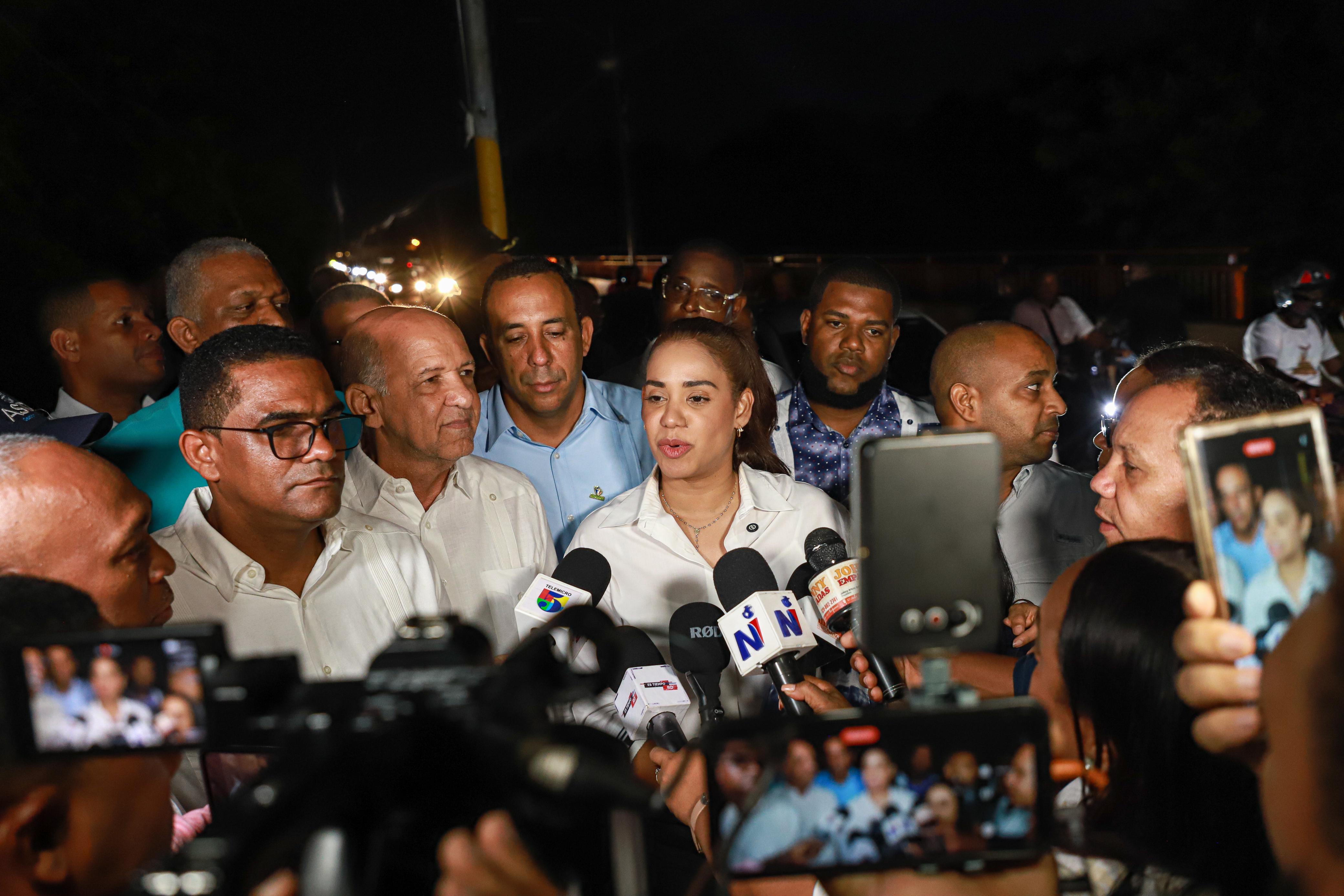 ASDN inaugura remozamiento e iluminación del puente La Barquita ...
